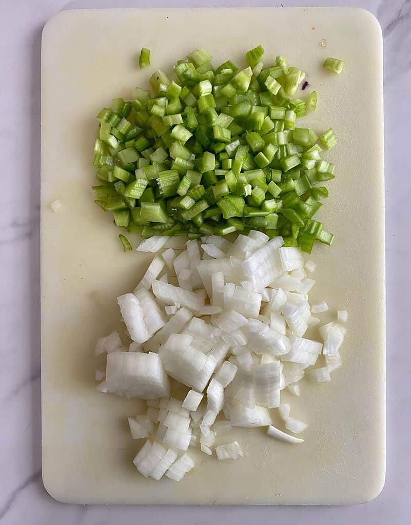 Slow Cooker Chicken Minestrone Soup - Healthy Mom Healthy Family